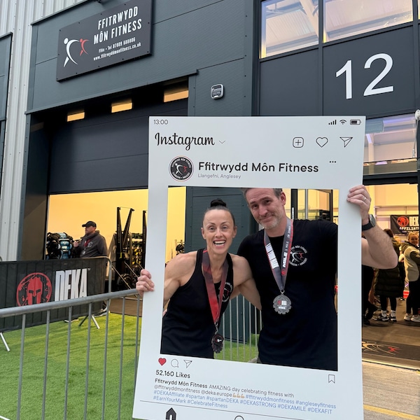 Customisable Social Media Selfie Frame Bespoke Instagram Effect ...