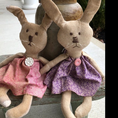 Primitive Bunny Cloth Doll Pattern, Primitive Grungy Bunnies Pattern ...