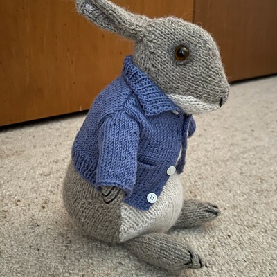 KNITTING PATTERN Rabbit and Carrots - Etsy