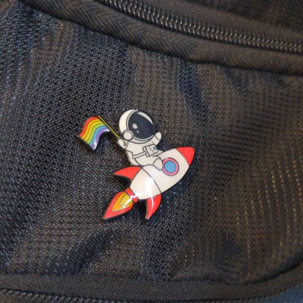 Astronaut Pride Spaceship, LGBT Pride Flag in Space Enamel Pin Badge ...