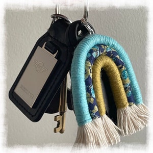 Macrame Rainbow Keyring 12 Colours - Etsy