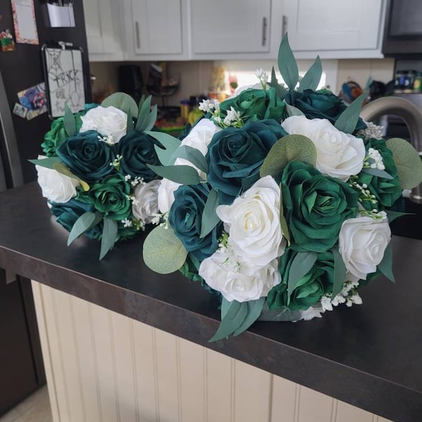 Emerald Green Bridal Bouquet: Hunter Green Roses, Eucalyptus & Baby's ...