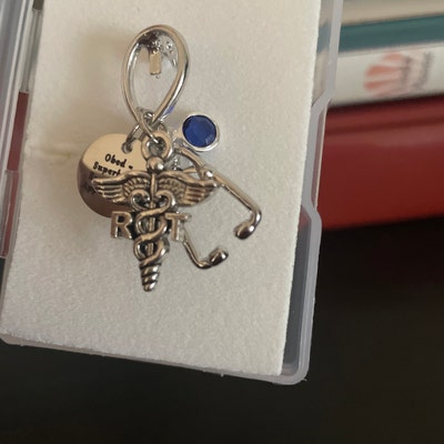 RT Respiratory Therapist Pin, Personalized RT Pin, Nurse Pinning ...