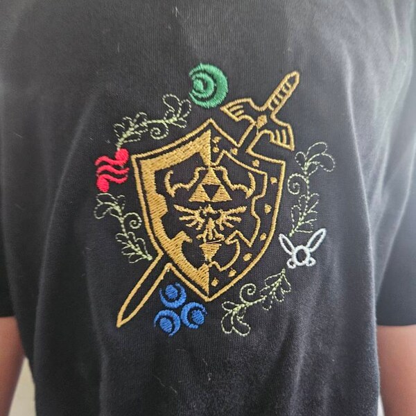 Zelda Machine Embroidery Design - Hylian Shield With Master Sword 3x3 ...