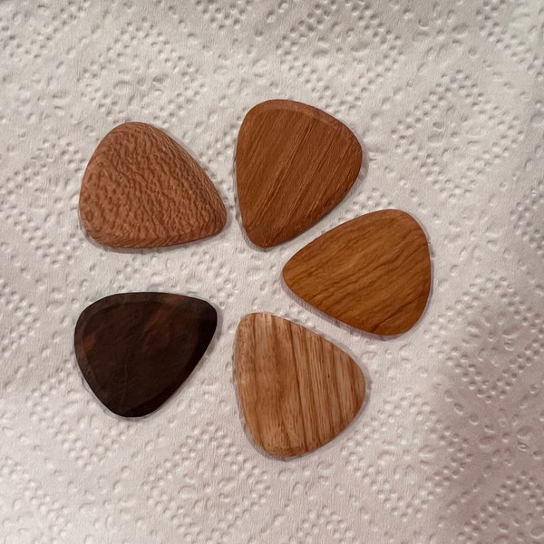 Handmade Wooden Guitar Plectrums and Picks (73 Different Domestic ...