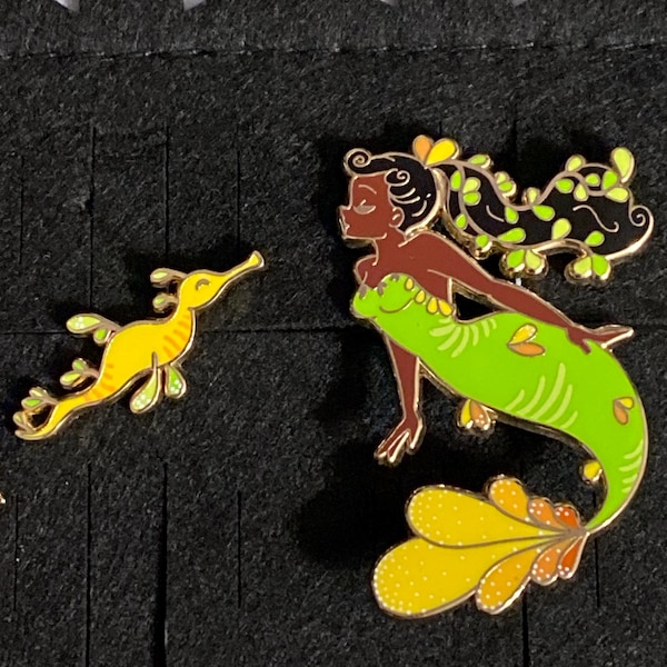 Banshee Pin - Mythical Minis - Etsy