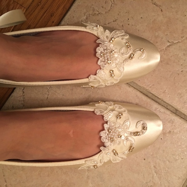 Brides White Wedding Flats,satin OFF-WHITE Shoes Lace Applique With ...