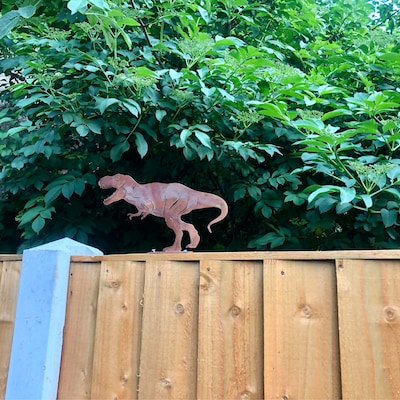 Rusty Metal T-rex Dinosaur Fence Post Topper Garden Ornaments Art ...