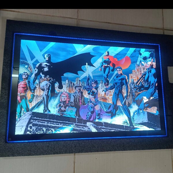 The FLASH DC Comics Thunderbolt LED Halo Light regular With Pedestal ...