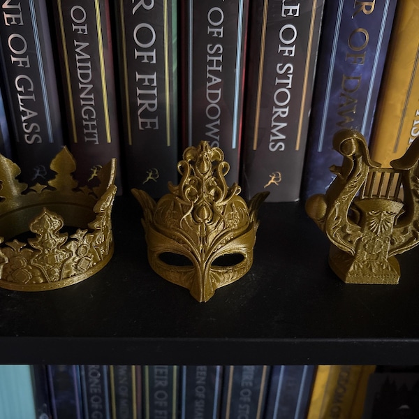 Golden Fae Trove Bookshelf Decor - Golden Harp, Mask, and Crown - Dread ...