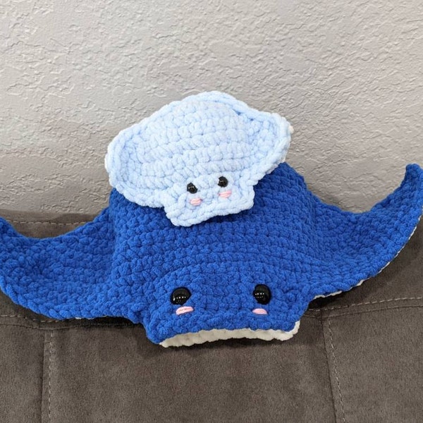 PATTERN: Yolly the Yellow Tang Pattern Amigurumi Fish Pattern Crocheted ...