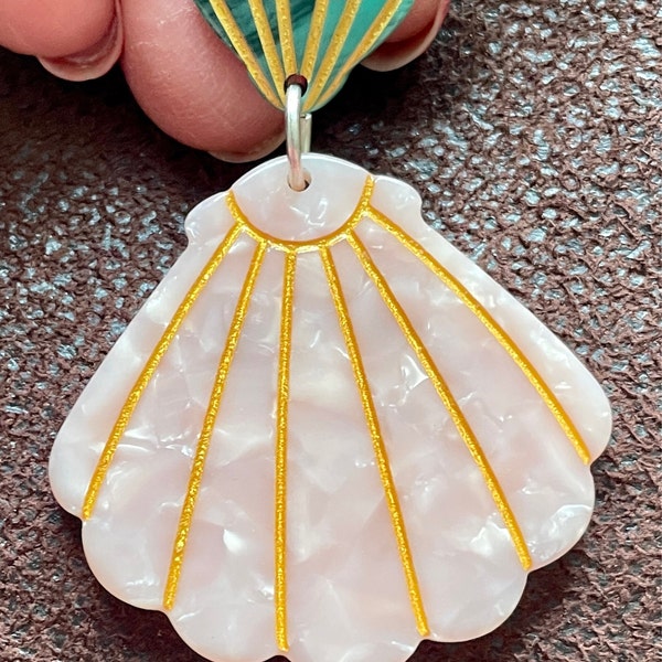 RESIN SEASHELL EARRINGS Art Deco Pink Green Hollywood Renaissance - Etsy