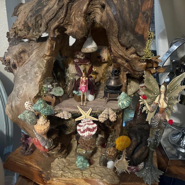 Vintage Betty Boop Lady in Red Figurine. Betty Boop in a Red Dress.inc ...