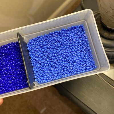 Size 10/0 Three Cut-tri Cut TRANSPARENT Emerald-green - Etsy