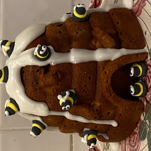 Edible Sugar Bees- Fabulous & Handmade in the UK! - Etsy