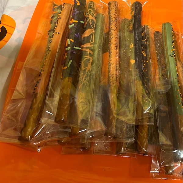 University of Michigan Chocolate Dipped Pretzels or Oreos: Handmade ...