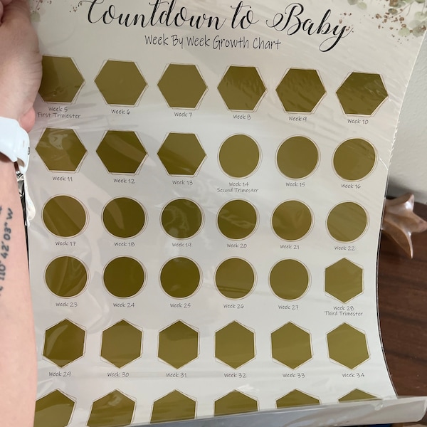 Scratch off Pregnancy Countdown Chart: Baby Growth Tracker, Expectant ...