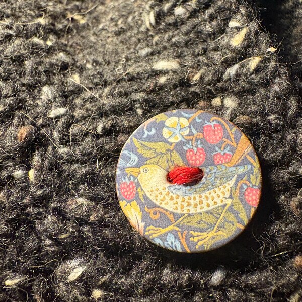 Set of 8 William Morris Design, Medium 22mm (approx 3/4 Inch), Handmade ...
