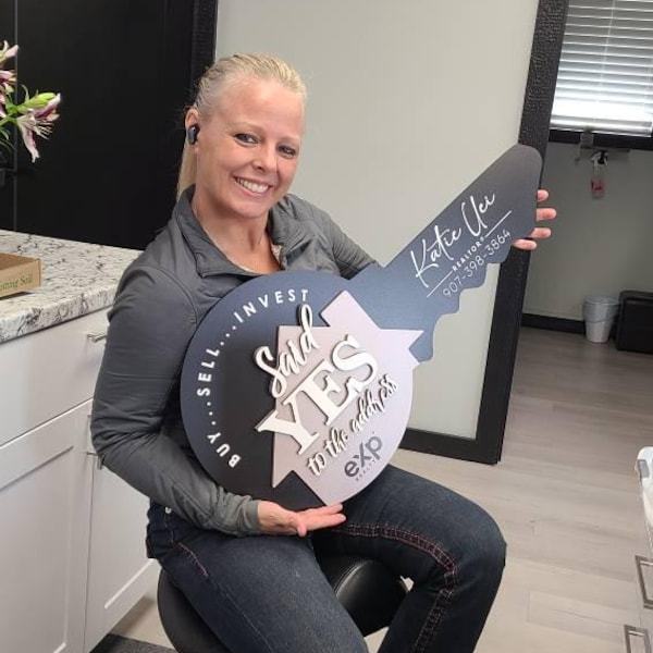 Just Closed on My New Home, Key Sold Sign, Closing Photo Prop, Modern ...