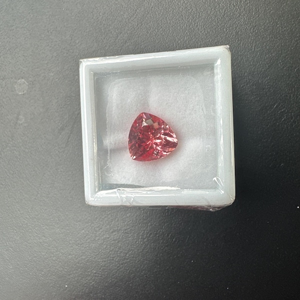 AAA Nice Luster Flawless Ceylon Green Spinel Loose Radiant Cut Gemstone ...