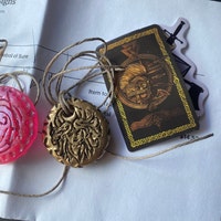 Small Werewolf Auspice Antler Slice Pendants - Etsy Canada