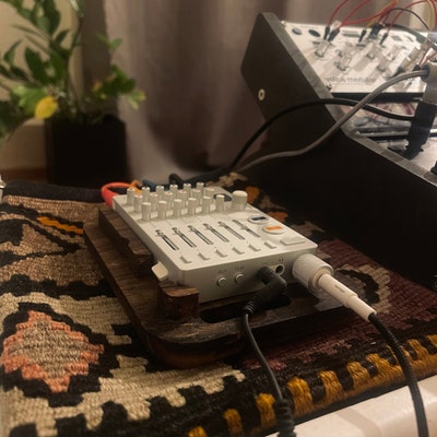 2-tier Desktop Pedalboard for Synthesizer and Effect Pedal / Desktop ...