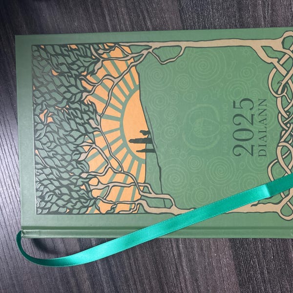 Féilire 2025 | Irish Language Calendar | Féilire Gaeilge (31x25cm) - Etsy