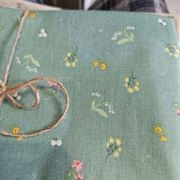 PRESS ON Fabric Panel by J Wecker Frisch Vintage Patterns for Quilting ...