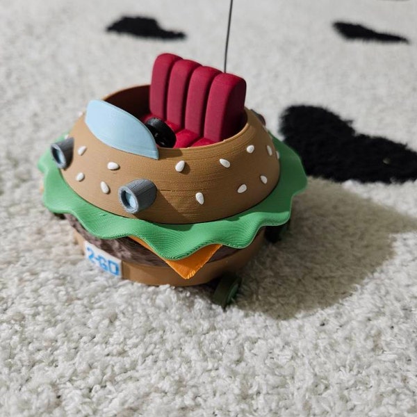 Cockroach Eating Burger Figurine | 3D Printed - Etsy