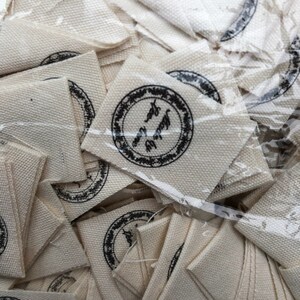 500 Custom Woven Labels Clothing Main Label Side Labels Care Labels for ...