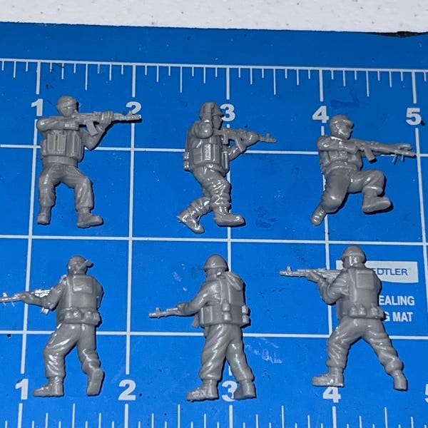 Wasteland Explorers 28mm / 32mm Post Apocalyptic Minifigure Ideal Proxy ...
