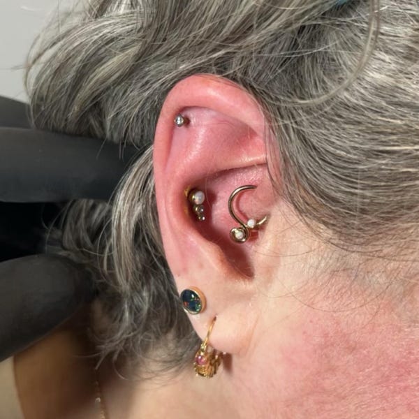 Hypoallergenic Niobium Spiral Bridge Piercing - Etsy