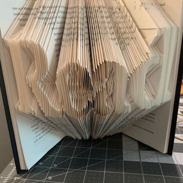 READ Book Folding Pattern — 195 Folds (390 Numbered Pages). PDF Digital ...