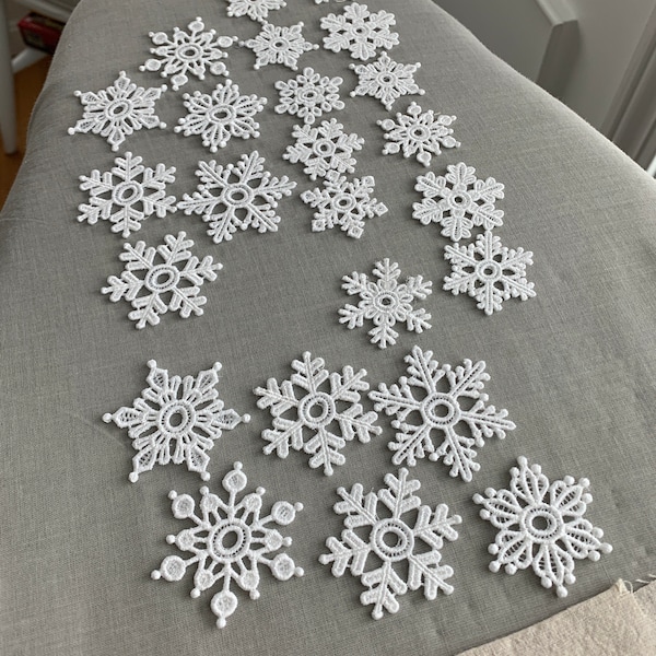 FSL Mini Snowflake Lights Free Standing Lace Christmas Ornament Machine ...