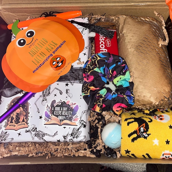 Halloween Blind Date With a Book Box , Halloween Book Gift, Book Lover ...