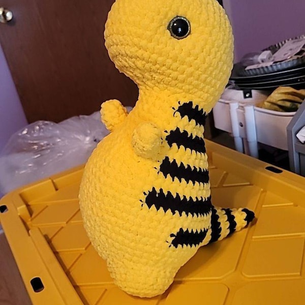 Crochet Pattern: Timothy the T-rex - Etsy