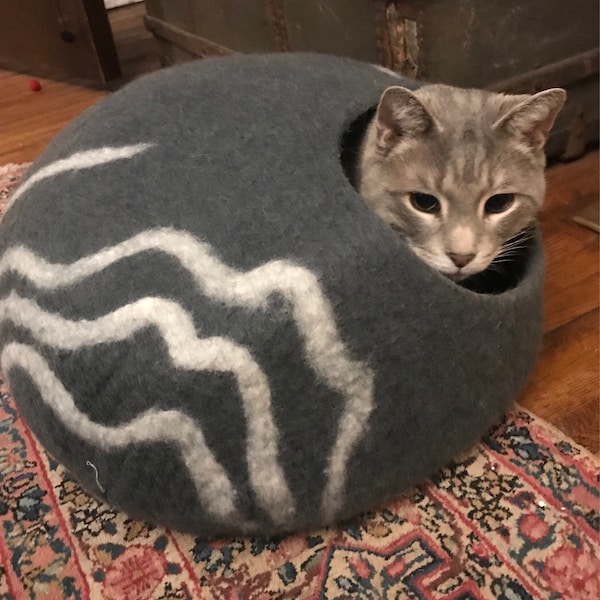 50cm Wool Felt Stripe Design Cat Bed, Handmade Wool Pet Bed, Round ...