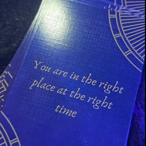 The Intuition Oracle Deck | 44-card Oracle Cards | Purple and Gold Deck ...