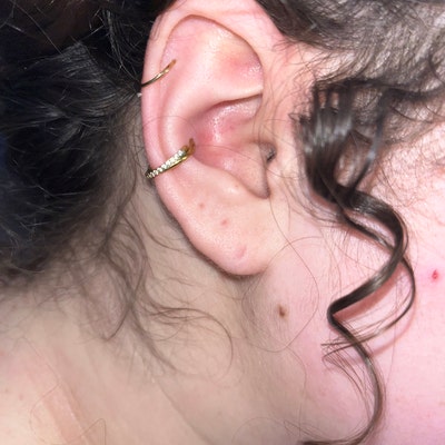 ASTM F136 Titanium Gem and Smooth Crossover Conch Clicker Hoop, 12mm ...