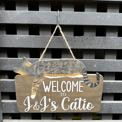 Welcome to the Catio Wood Sign, Cat Head Sign, Cat House Sign, Wood Cat ...