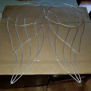 Angel Wings Wire Wreath Form - Etsy