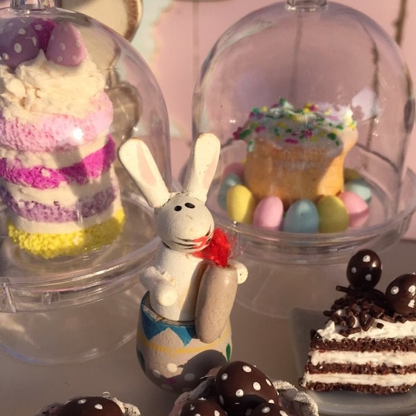 Mini Cake Domes, Miniature Cale Domes, Favour Box, Mini Plastic Domes ...