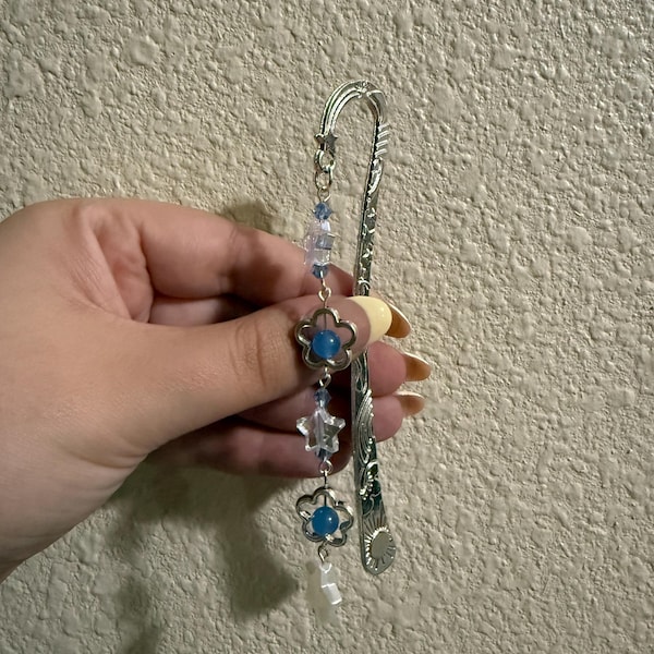 Bow & Pearl Phone Charm | Aesthetic | Handmade | Beaded Charm - Etsy