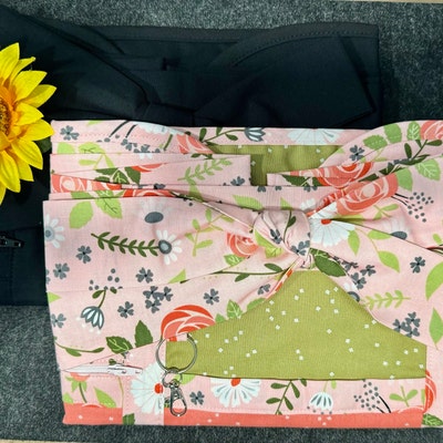 Vintage-inspired Womens Sweet Bunny Spring Flower Retro Kitchen Apron ...