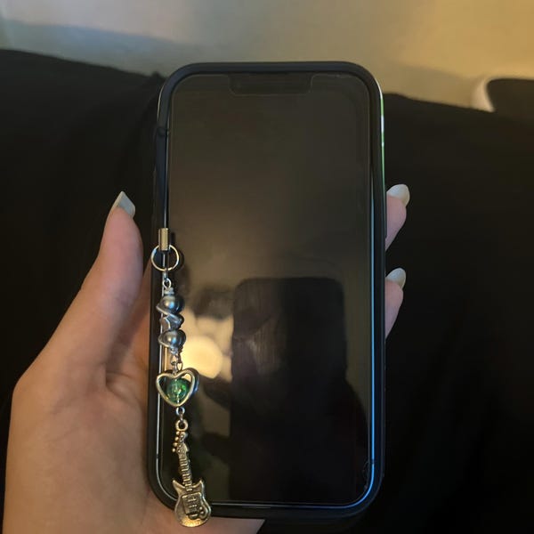Alien Stage : Ivantill Matching Phone Charm - Etsy UK
