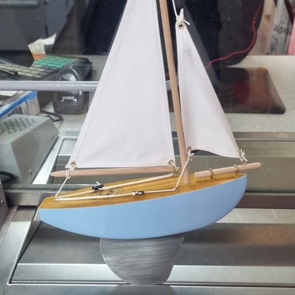 Superb Collectable and Signed Skipper round the World Yacht Race 15 ...