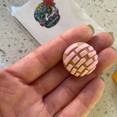 Concha Pins or Magnet pan Dulce Pins, Lapels, Mexican Sweet Bread Pins ...