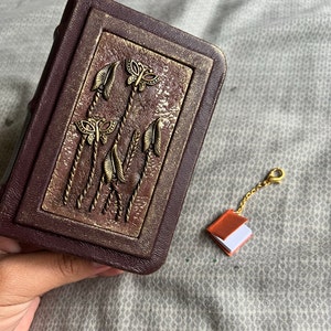 Mini Book Keychain, Tiny Book, Leather Journal, Leather Keychain - Etsy