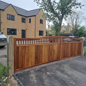 Wooden Fence Panels Modern Garden Ideas Cedar Iroko Sapele Handmade ...