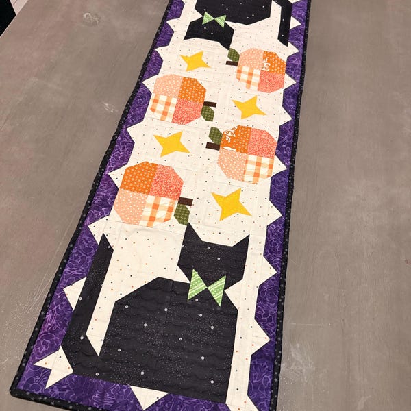 Scaredy Cat Table Runner Download Pattern - Etsy
